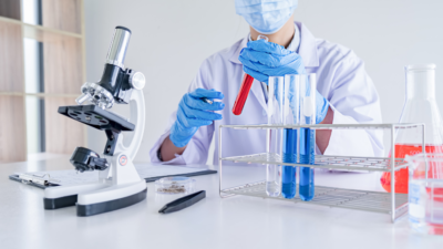 5 Key Metrics to Track for Efficient Lab Operations - Lab2docs Magazine